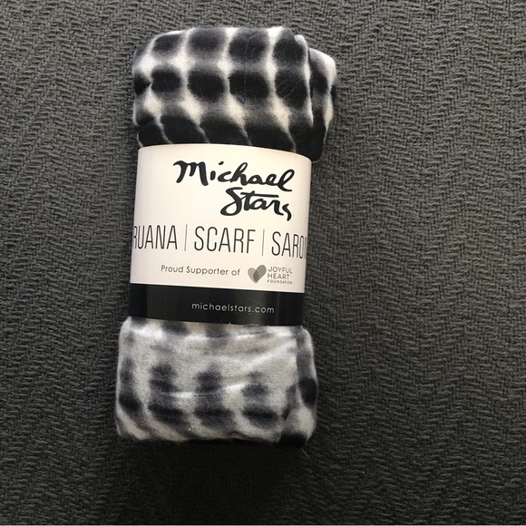 Michael Stars | Accessories | Nwt Michael Stars Alligator Tie Dye Ruana ...